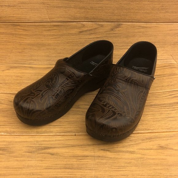 Dansko | Shoes | Dansko Women Brown Tooled Leather Clogs Size 37 65us ...